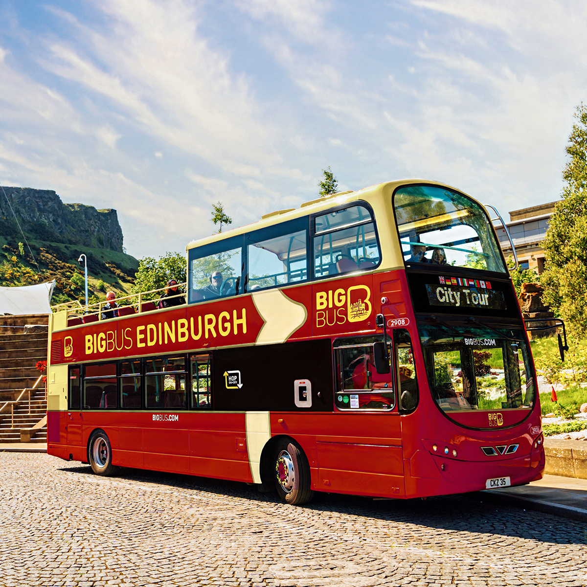 Big Bus Edinburgh Hop-on Hop-off Tour | Save 10% | Picniq